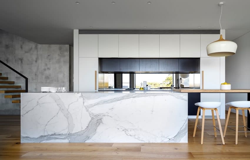 Primus Surfaces - Natural Stone Quartz & Porcelain Countertops